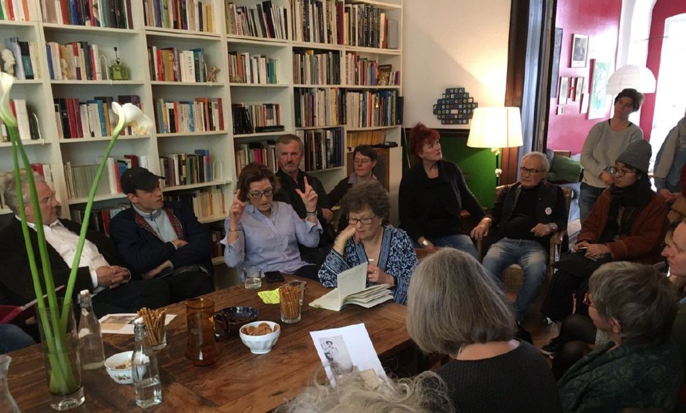 Das DMAO Archiv der Geschichten wird fortlaufend erweitert.